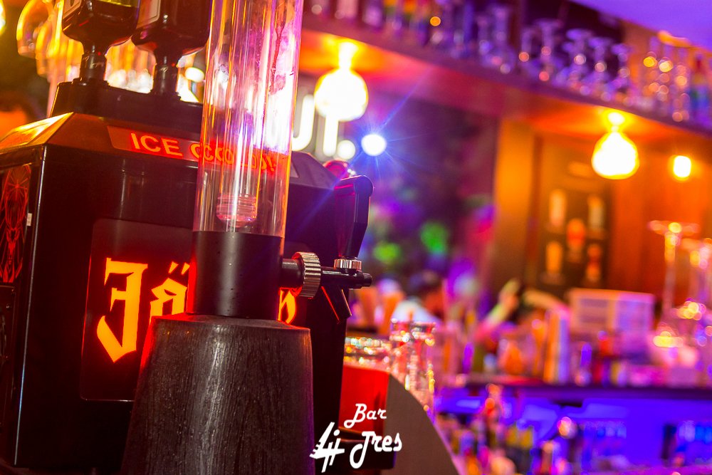 Nosotros |Bar4itres Mejores cócteles y shisha bar de Andorra